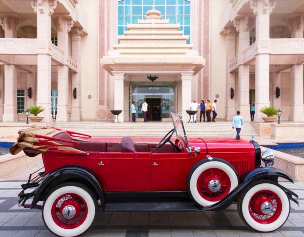 Vintage Car Rental Service | Classic Cars for Weddings