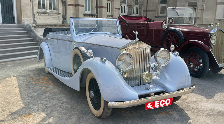 Vintage Car Rental in Jaipur | Hire Classic Cars for Weddings